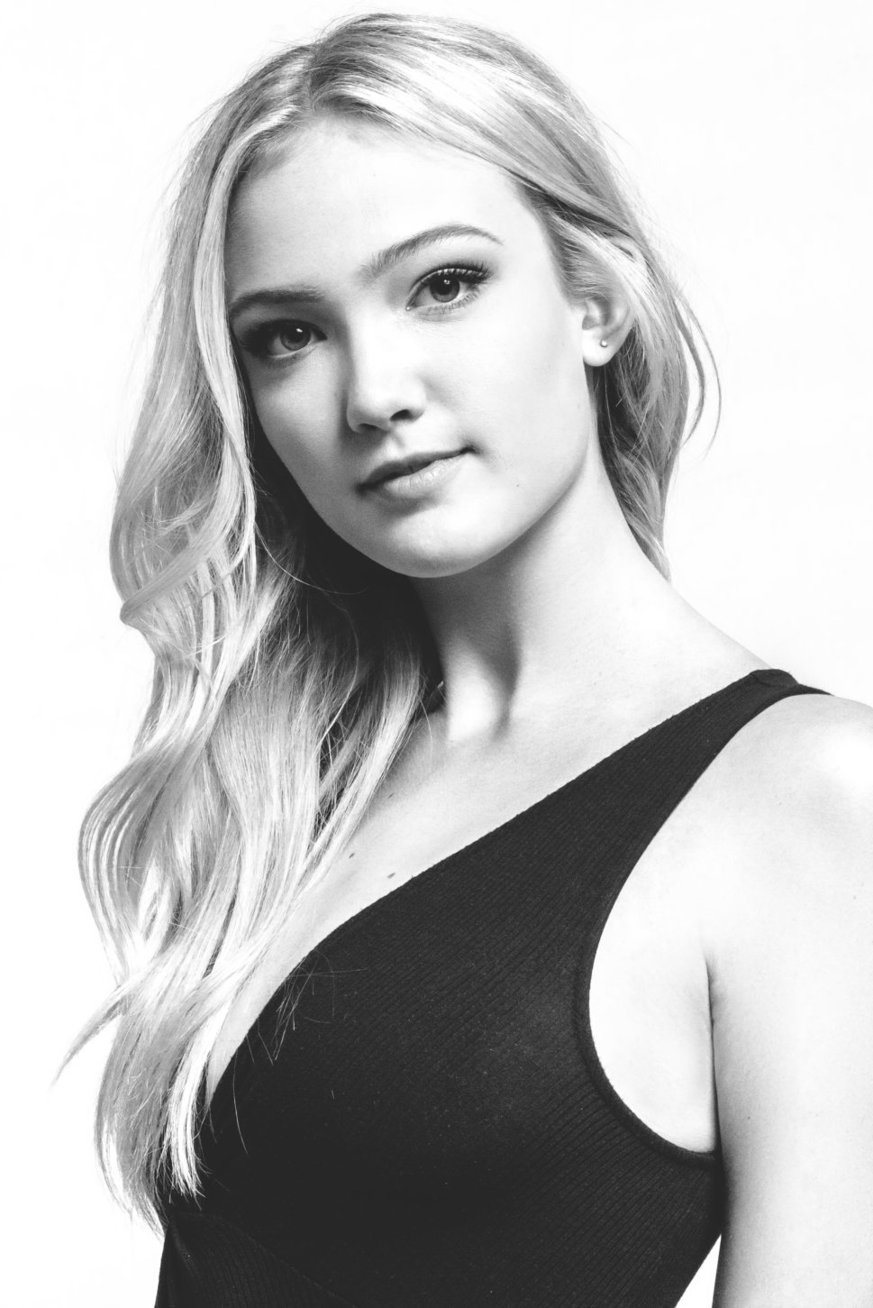 Congratulations to Top 40 model Jordan Waller. for being signed with ...